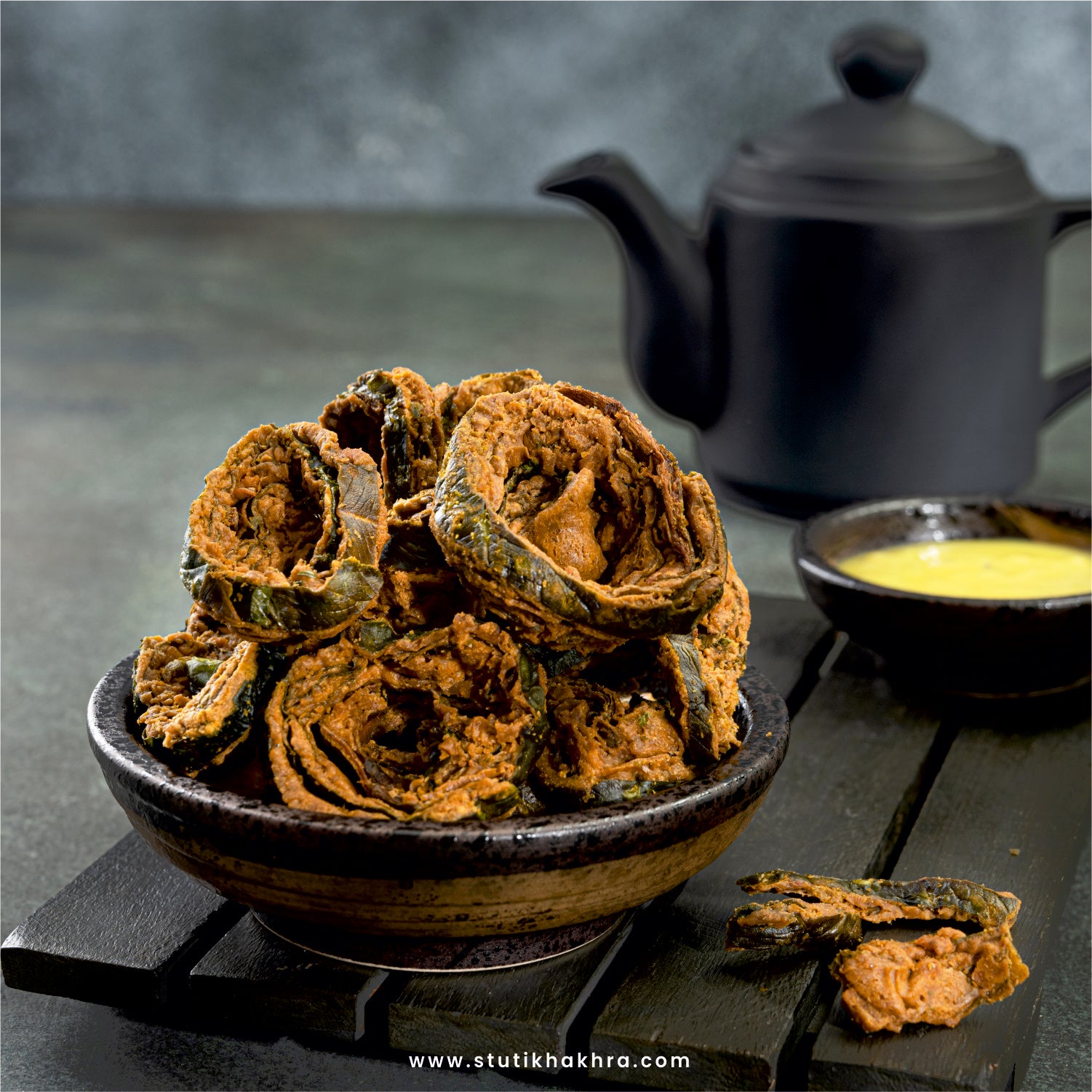 Bardoli's Dry Patra (200g) – Stuti Khakhra